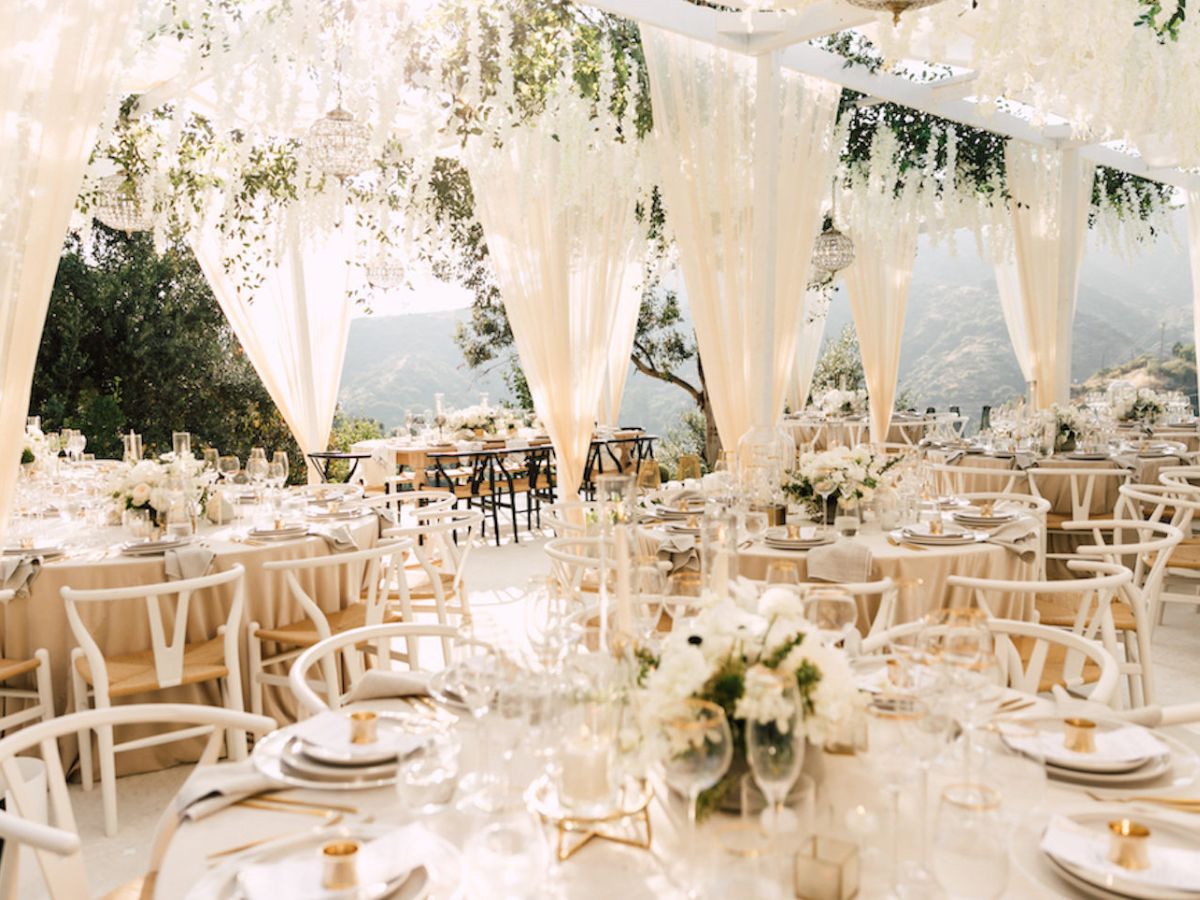 How Tents and Chairs Enhance Guest Experience in Open-Air Spaces - The ...